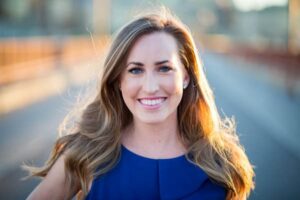 Kylie Bearse Bio, Wiki, Age, Height, FOX31, Husband, Net Worth ...